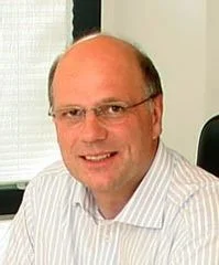 Dr. med. Eberhard Bohm - Plastischer Chirurg | Sanoplast