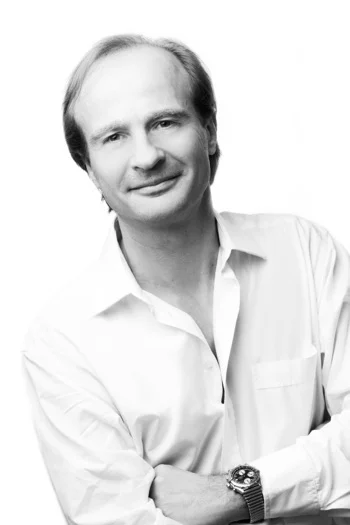 Dr. med. Frank Gruner - Plastischer Chirurg | Sanoplast