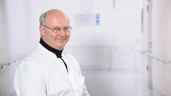 Dr. med. Andreas Sandner - plastische Chirurgie | Sanoplast